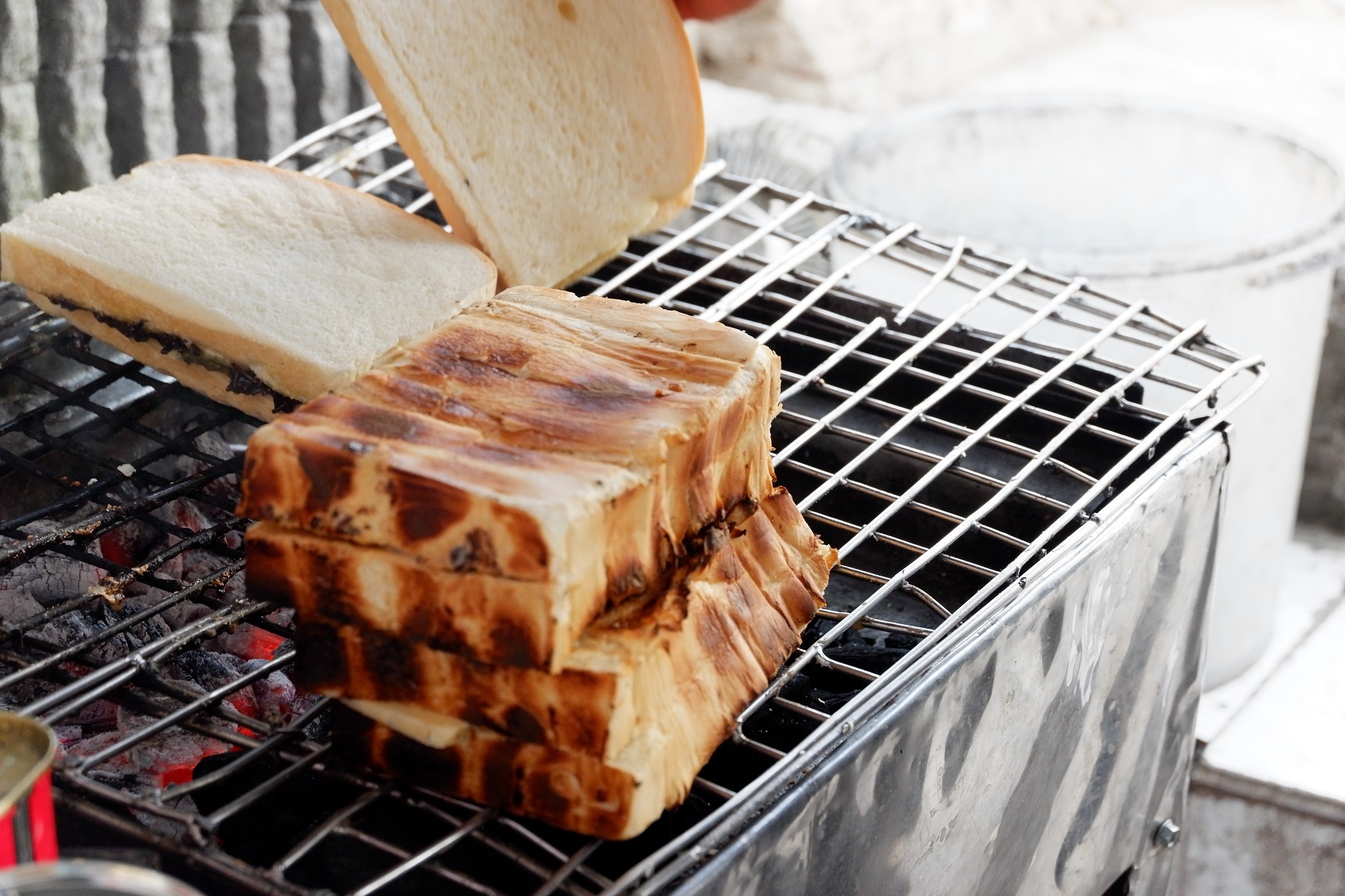 Nih, Rekomendasi Toko Roti Di Bandung Yang Legendaris! | infobdg.com