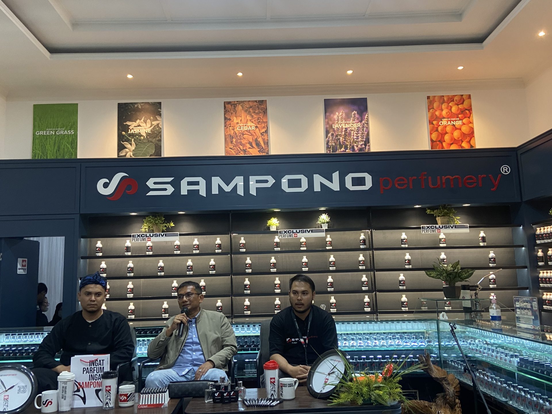 Sampono Perfumery, Toko Parfum Refill Termewah Kini Hadir di Jalan ...