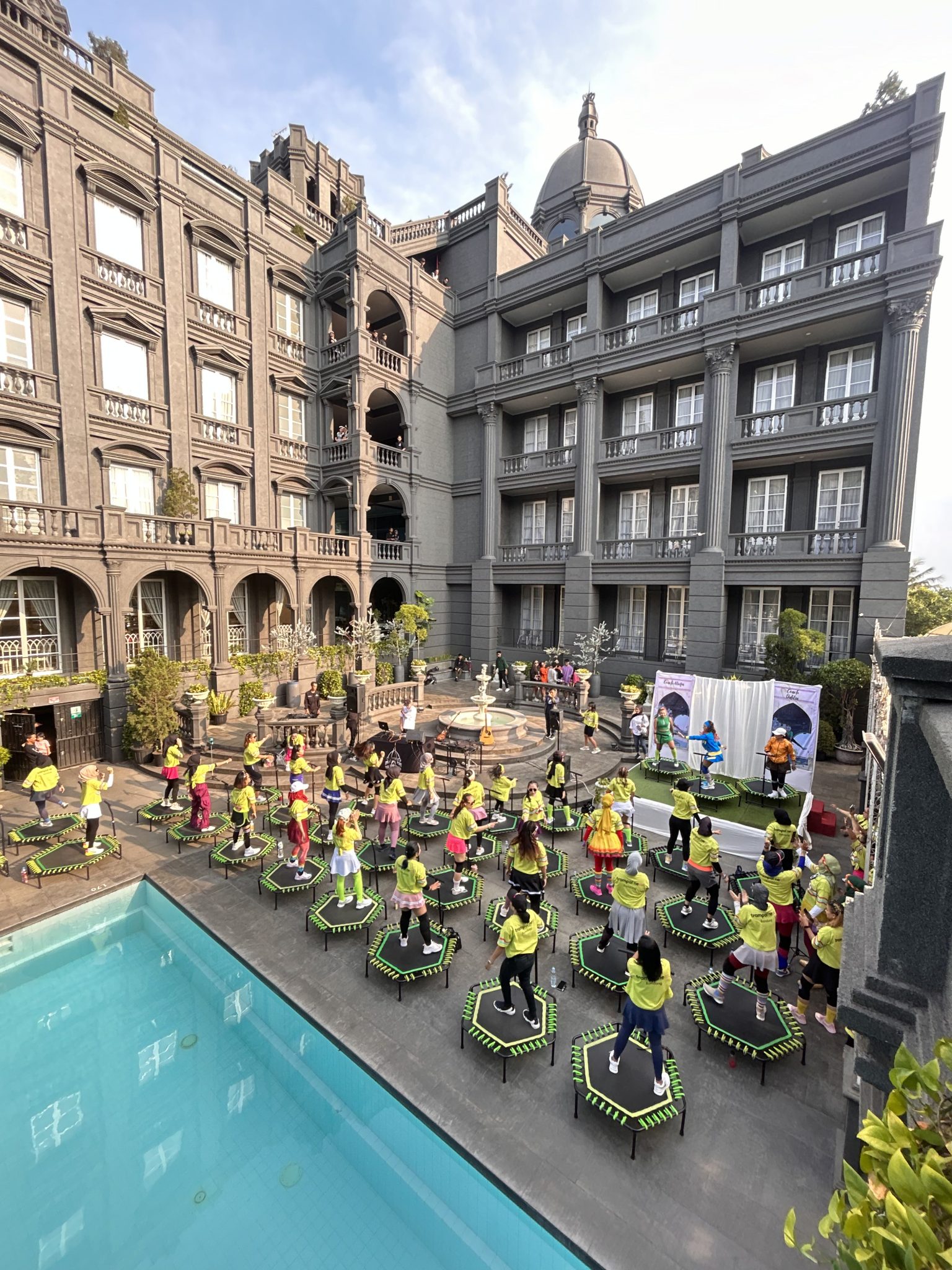 G.H. Universal Hotel Bandung & Bandung Trampoline Dance Gelar ...